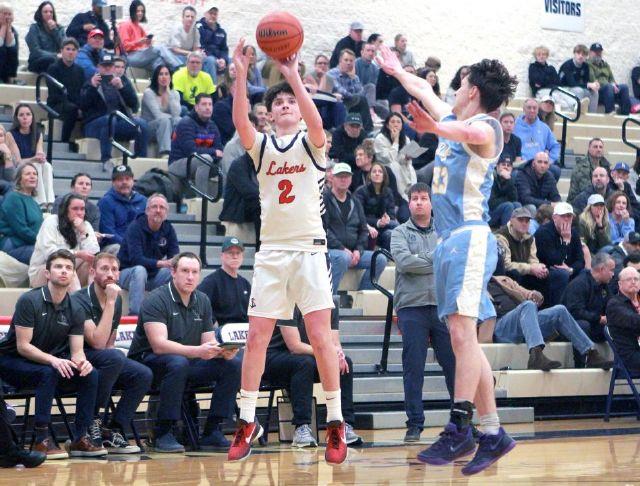 Lake Oswego boys hoop rallies past Lakeridge to win ‘Battle’ | Lake ...