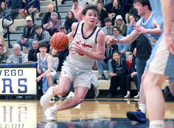 Slideshow: Lake Oswego-Lakeridge Boys Hoop | Lake Oswego Review